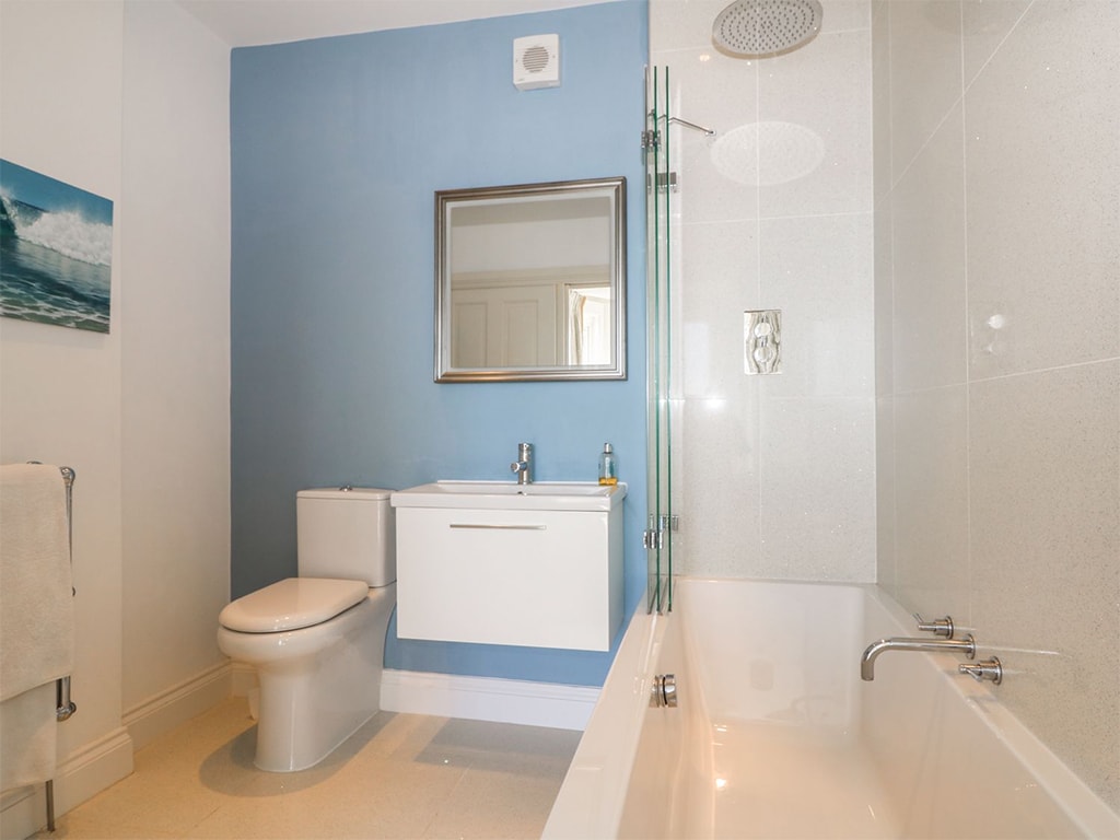 62 Esplanade, Fowey | Holiday homes in Fowey
