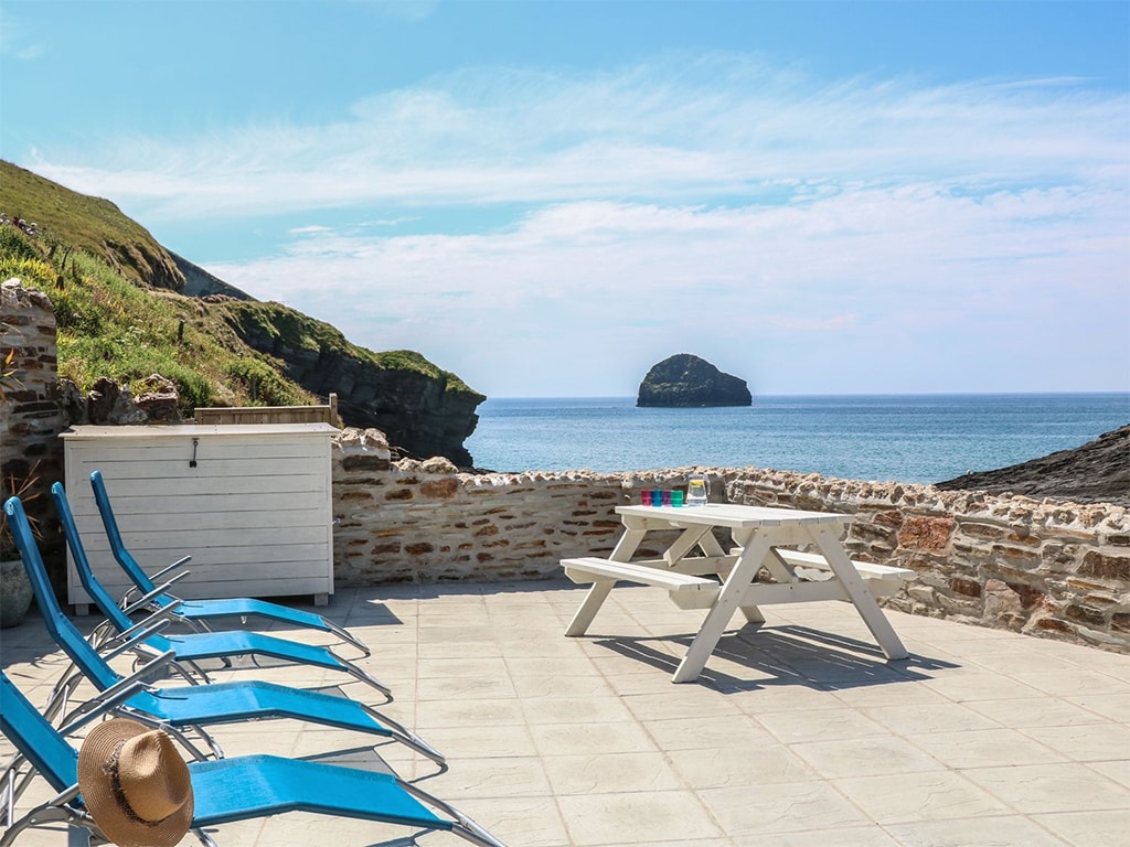 Gull Rock, Trebarwith | Holiday homes in Boscastle & Tintagel