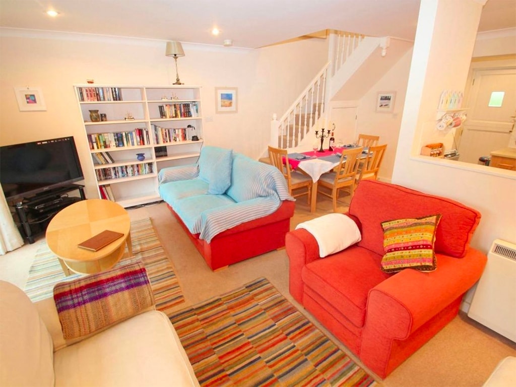 Spring Tide, Pendra Loweth, Falmouth | Holiday homes in Falmouth