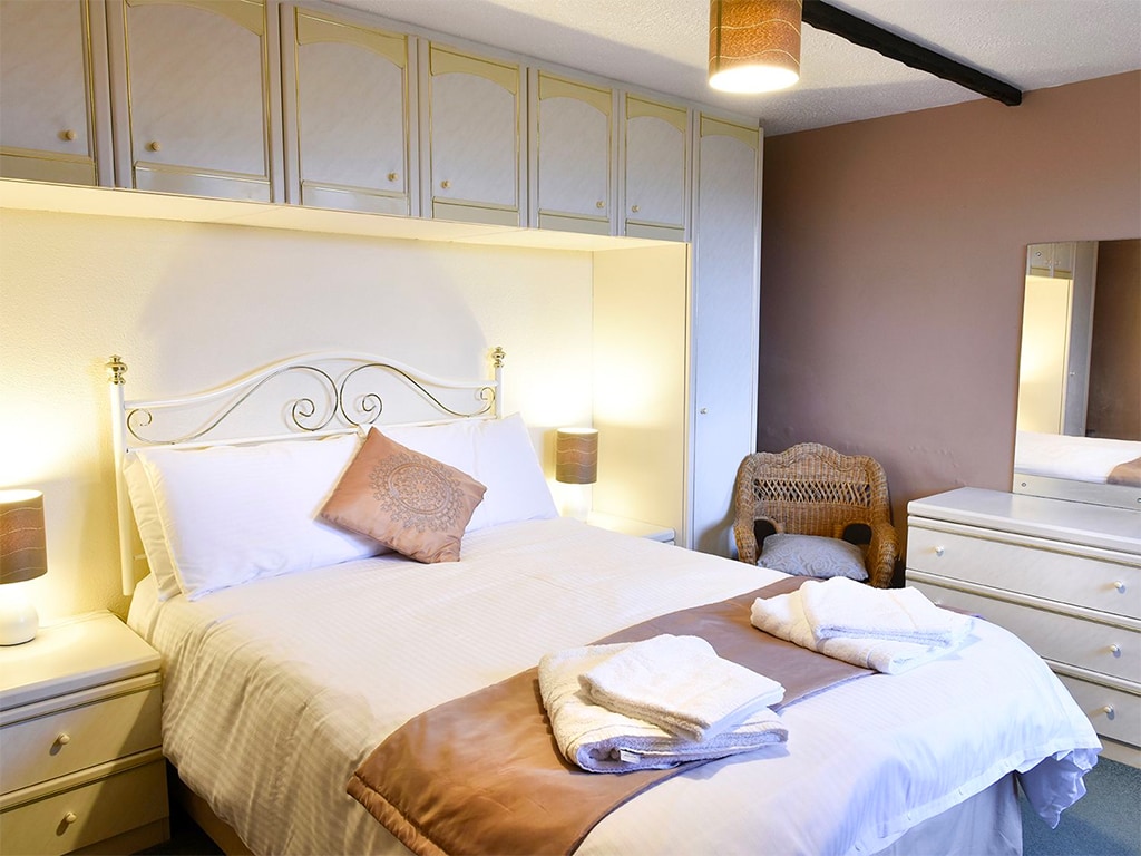 The Stables, Parnacott Barn Cottages, Chilsworthy | Holiday homes in ...