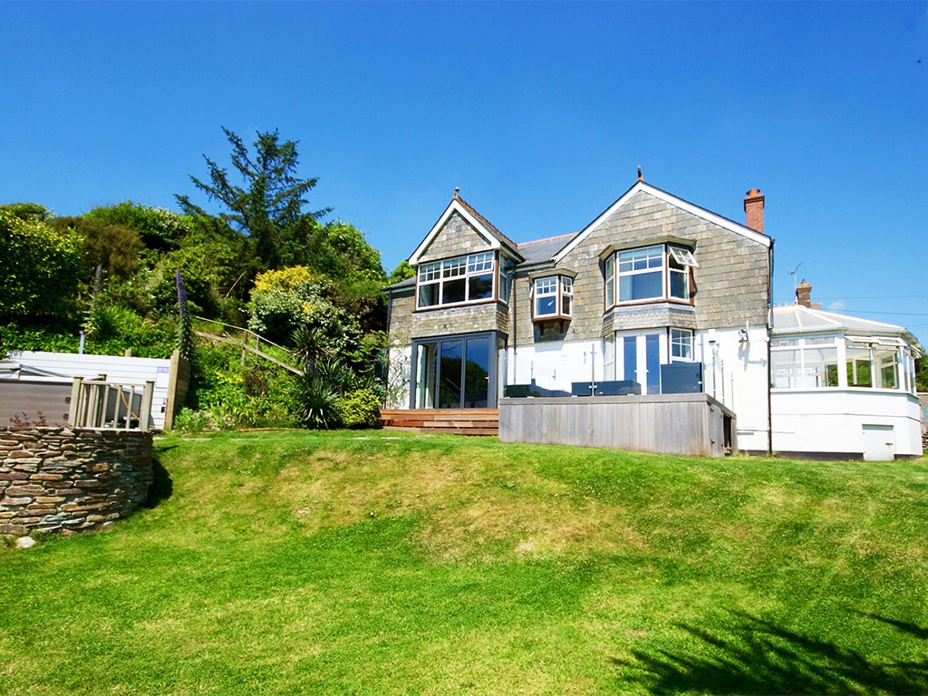 Watersend House, Tregurrian | Holiday homes in Watergate Bay & Mawgan Porth